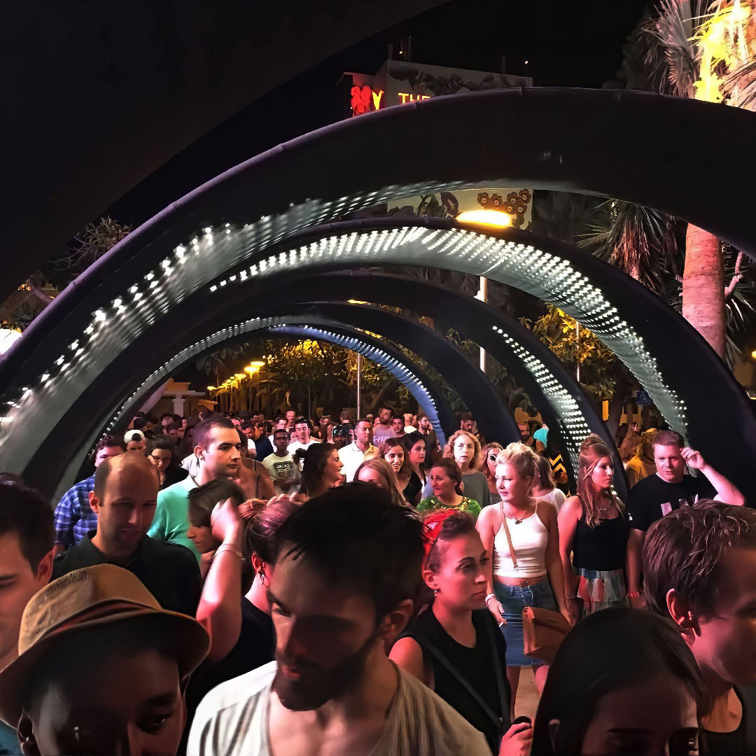 Tunnel de lumière - Zing